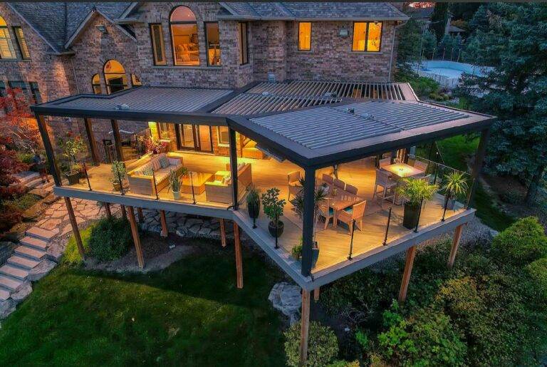 Outdoor Castle Life in Luxury - Halton Hills